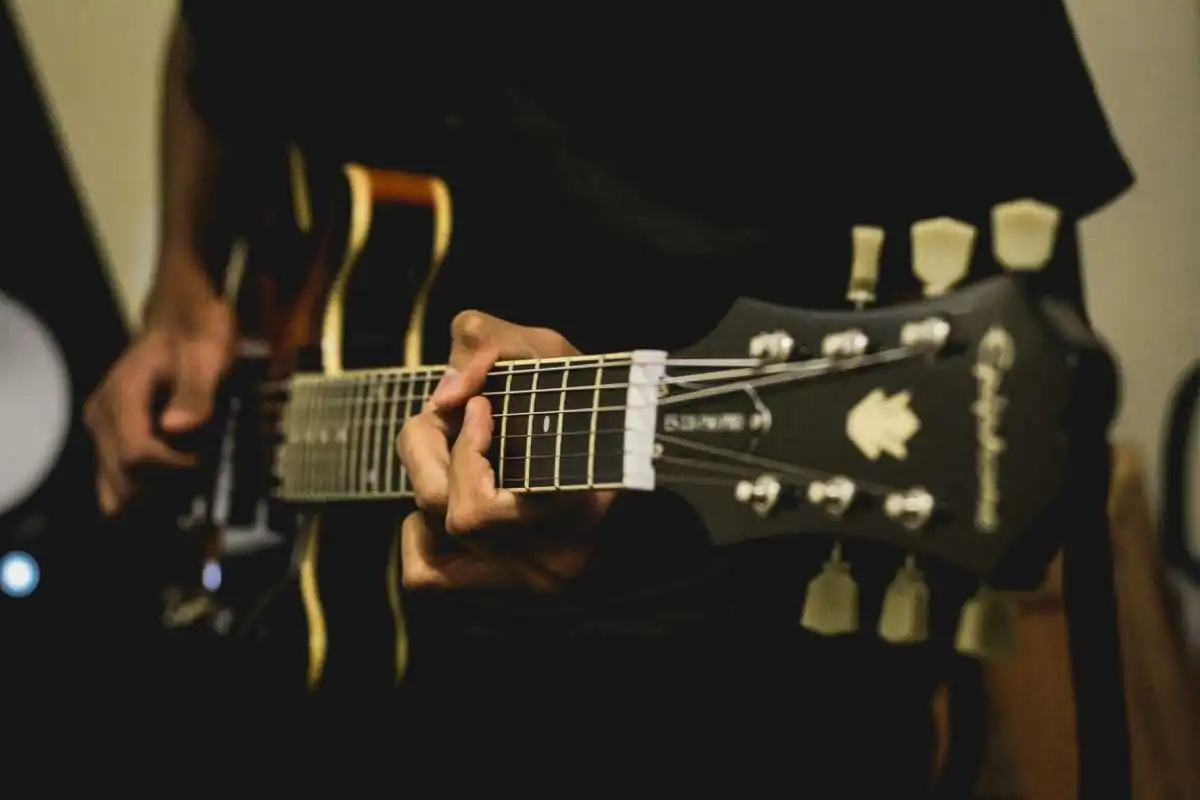Epiphone Serial Number Lookup & Decoder: Complete Guide (2026)
